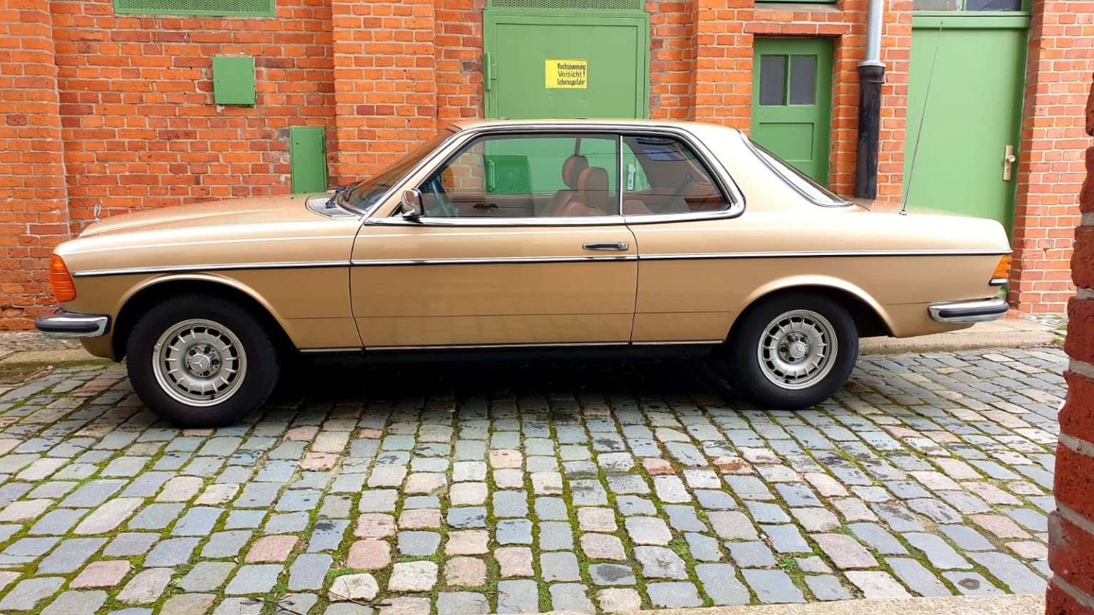 1979 Mercedes 230C (W123) - Getyourclassic Mercedes 123 230 Coupe