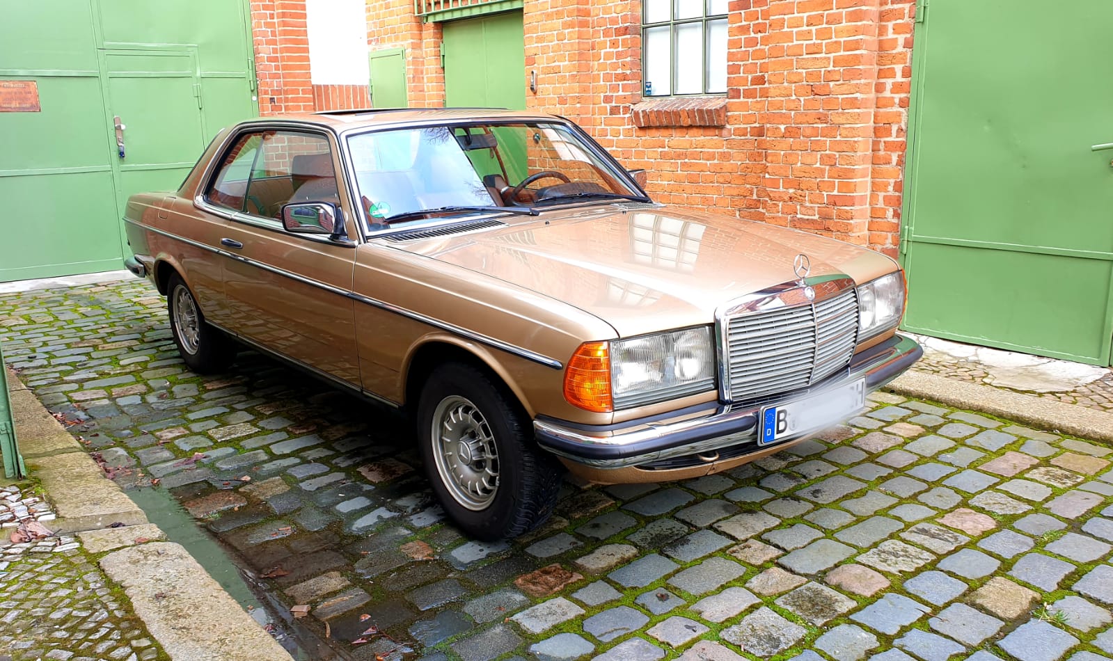 1979 Mercedes 230C (W123) - Getyourclassic Mercedes 123 230 Coupe